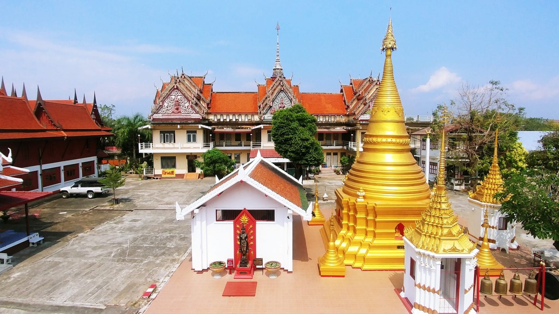 Sur la route de Chiang Mai : étape dans la charmante vieille ville de ...